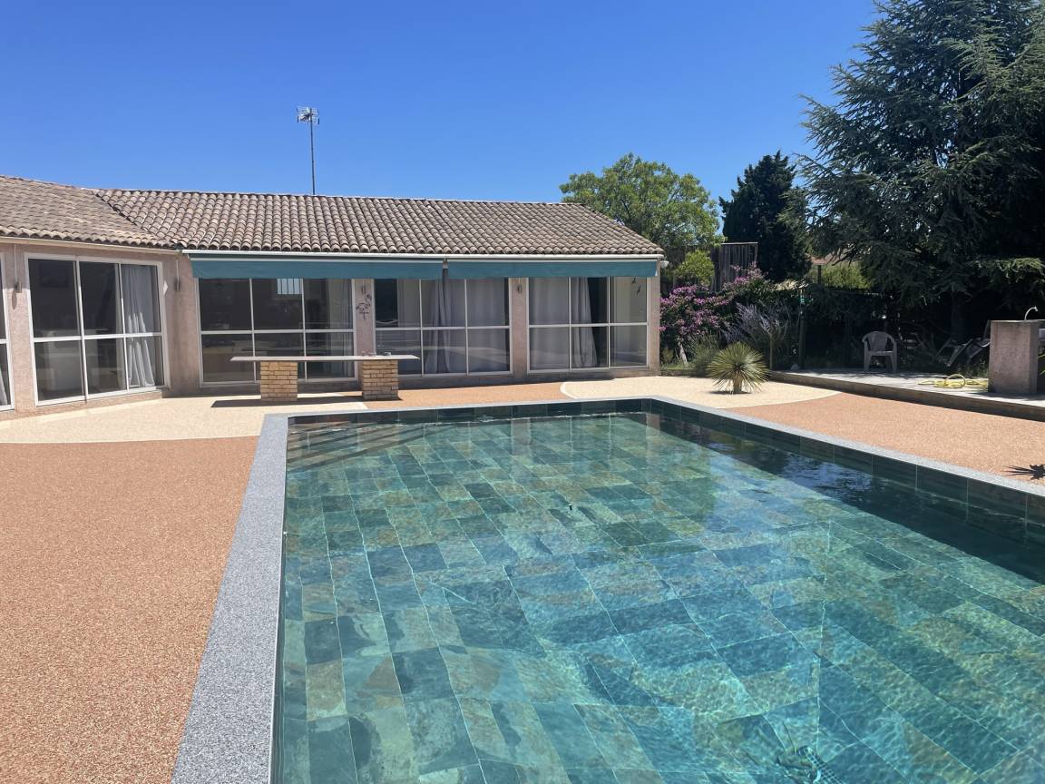 70 M² Maison De Vacances ∙ 2 Chambres ∙ 6 Personnes - Lunel