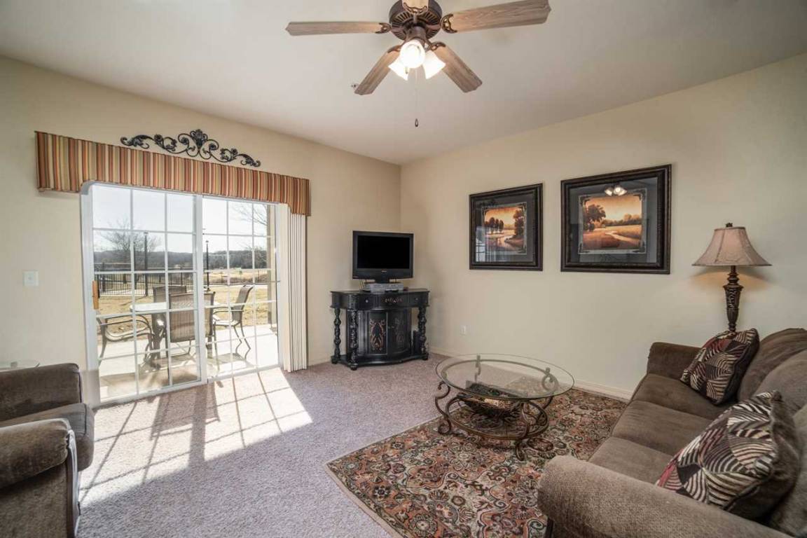 123 M² Apartamento ∙ 1 Habitación ∙ 7 Huéspedes - Branson