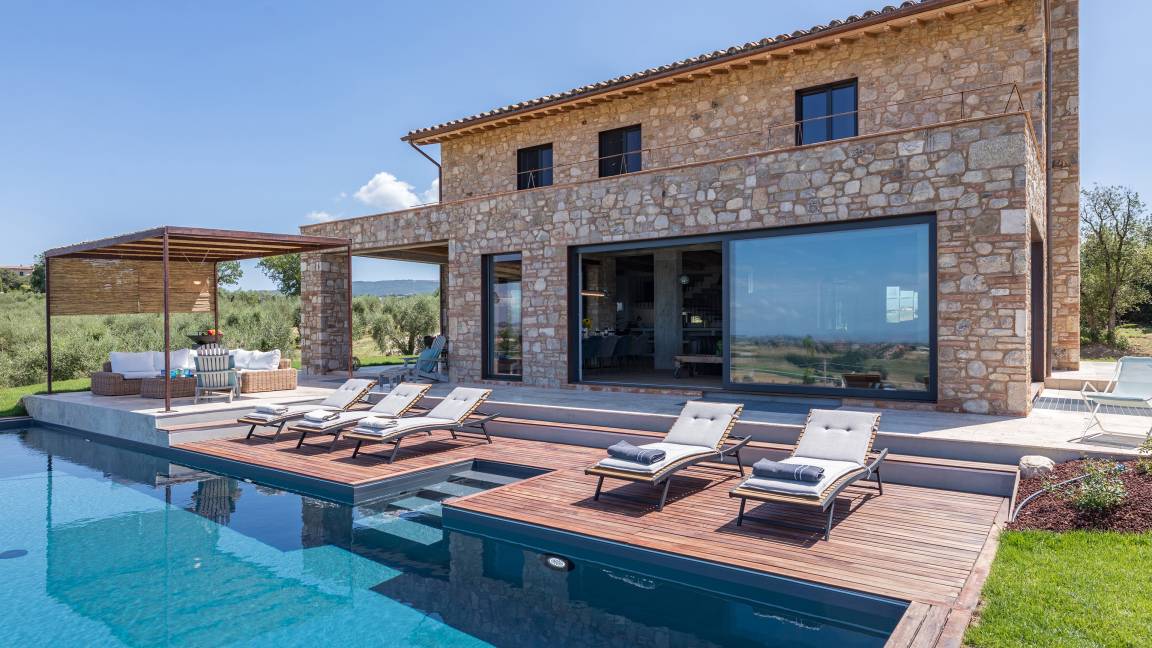 280 M² Villa ∙ 4 Bedrooms ∙ 8 Guests - Todi