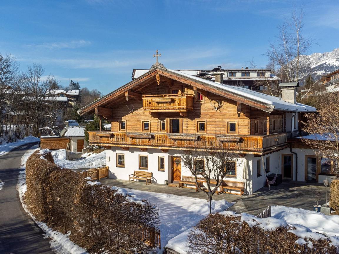 450 M² Chalet ∙ 5 Bedrooms ∙ 12 Guests - Walchsee