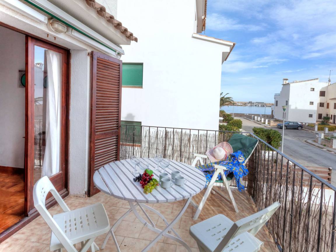 80 M² Apartment ∙ 3 Bedrooms ∙ 6 Guests - Llançà