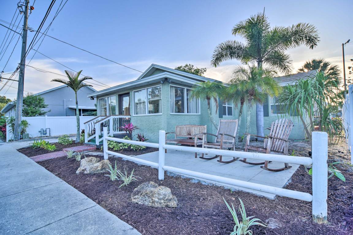 111 M² House ∙ 2 Bedrooms ∙ 5 Guests - Dunedin, FL