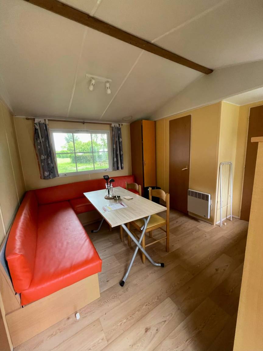 27 M² Mobil-home ∙ 2 Chambres ∙ 7 Personnes - Yonne