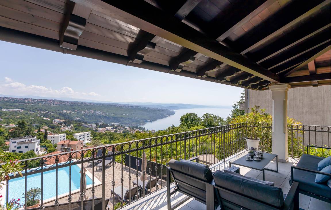 150 M² Ferienhaus ∙ 4 Schlafzimmer ∙ 6 Gäste - Opatija