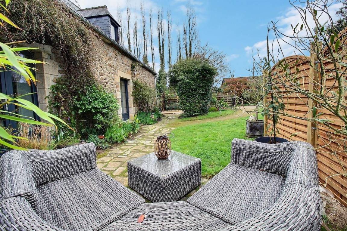 64 M² Gîte ∙ 2 Chambres ∙ 4 Personnes - Plancoët
