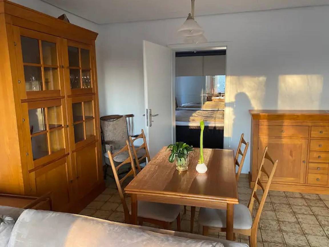 80 M² Ferienwohnung ∙ 1 Schlafzimmer ∙ 4 Gäste - Ober-Ramstadt