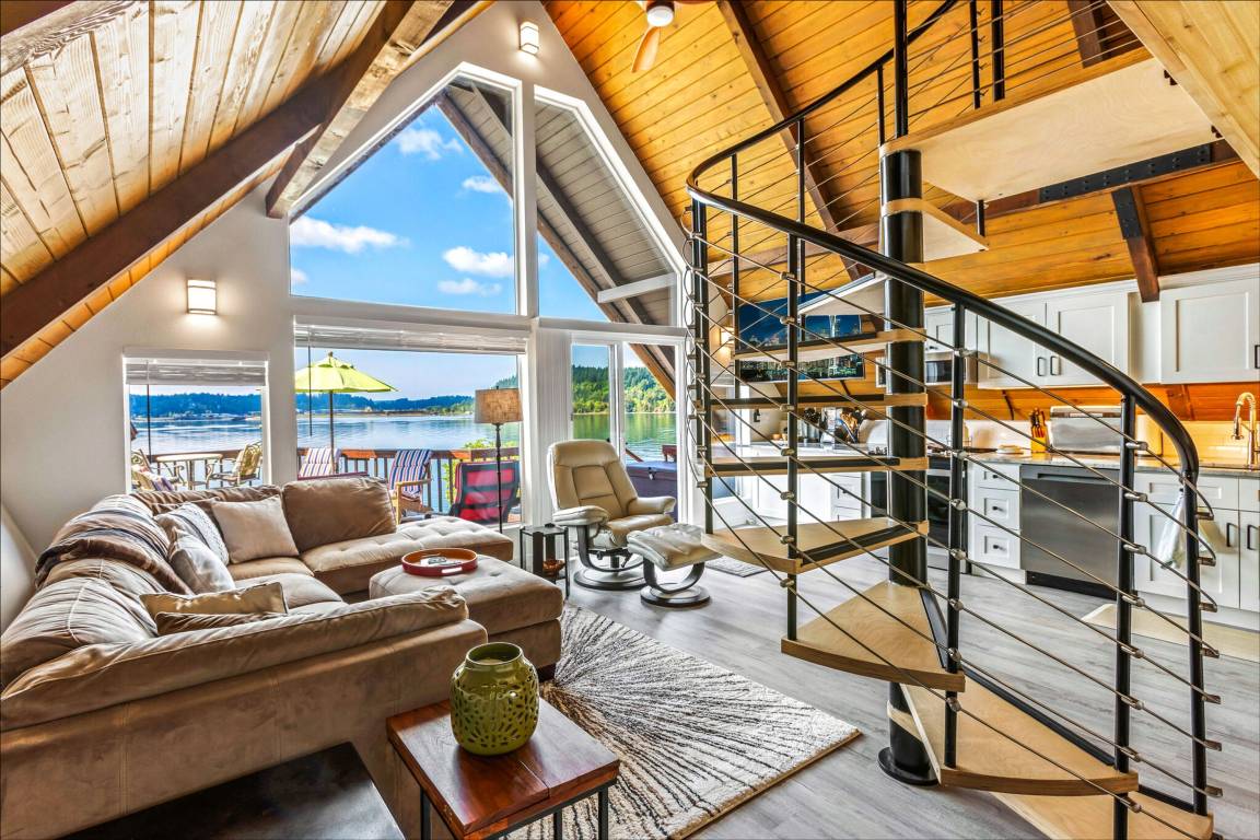 92 M² Talo ∙ 1 Makuuhuone ∙ 5 Vierasta - Shelton, WA