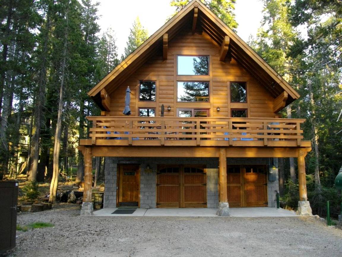 Cabin ∙ 4 Bedrooms ∙ 12 Guests - Donner Lake, CA