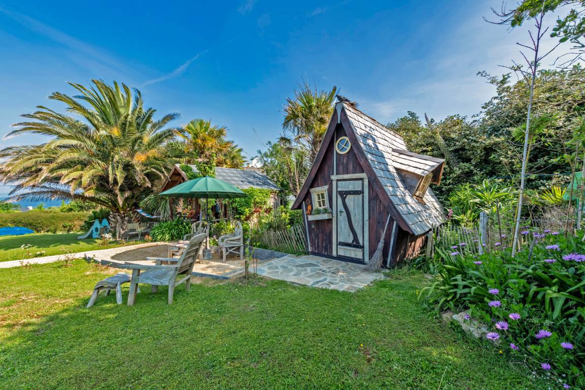 22 M² Chalet ∙ 1 Sovrum ∙ 2 Gäster - Brest