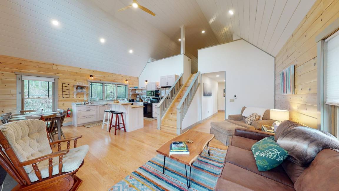 House ∙ 3 Bedrooms ∙ 8 Guests - Mount Kineo State Park, Greenville