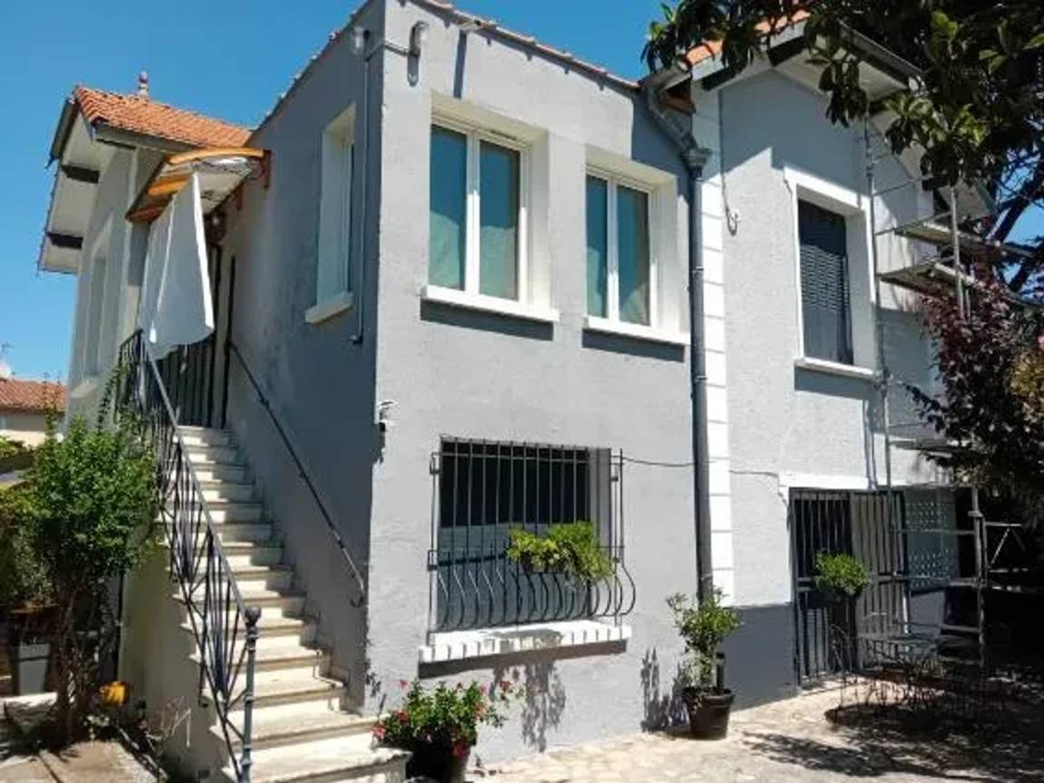 62 M² Appartamento ∙ 2 Camere Da Letto ∙ 4 Ospiti - Alès