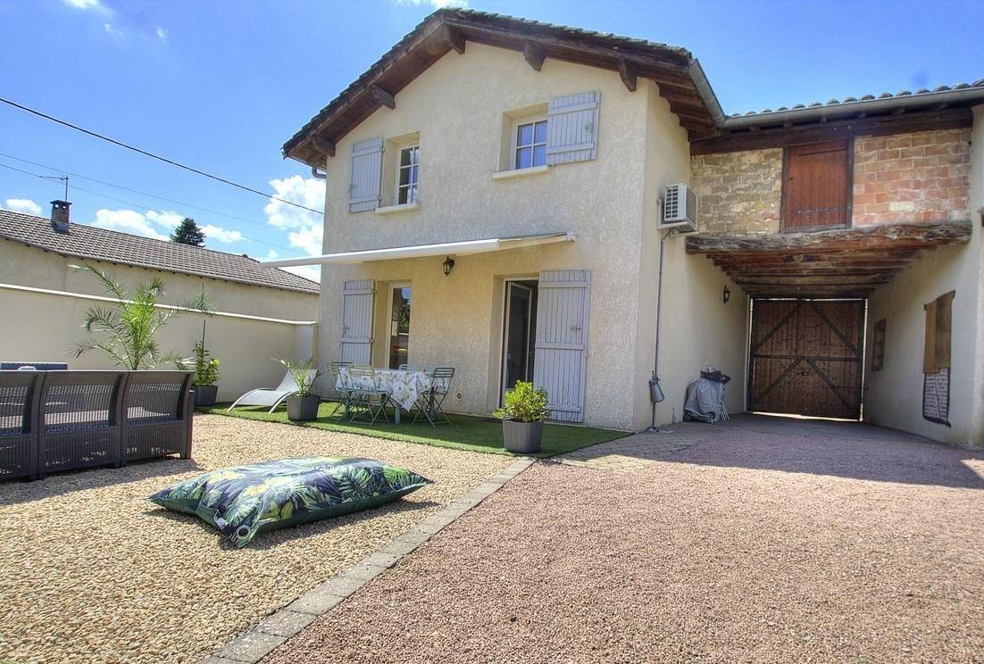 91 M² Gîte ∙ 2 Chambres ∙ 5 Personnes - Mâcon
