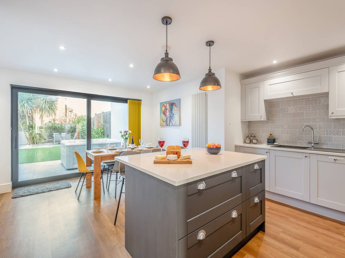 Cottage ∙ 3 Bedrooms ∙ 6 Guests - Essex