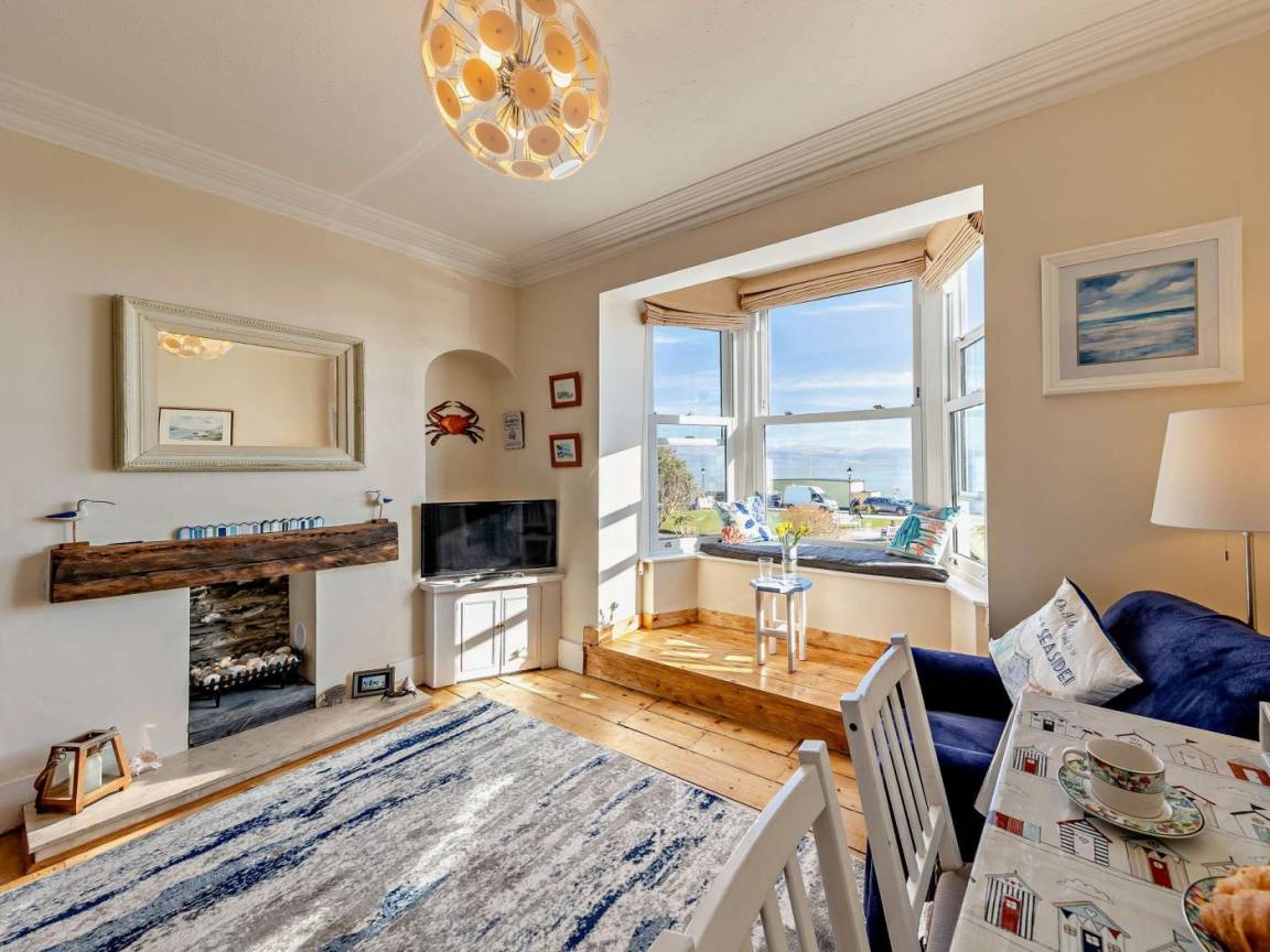 Apartment ∙ 2 Bedrooms ∙ 4 Guests - Aberdovey