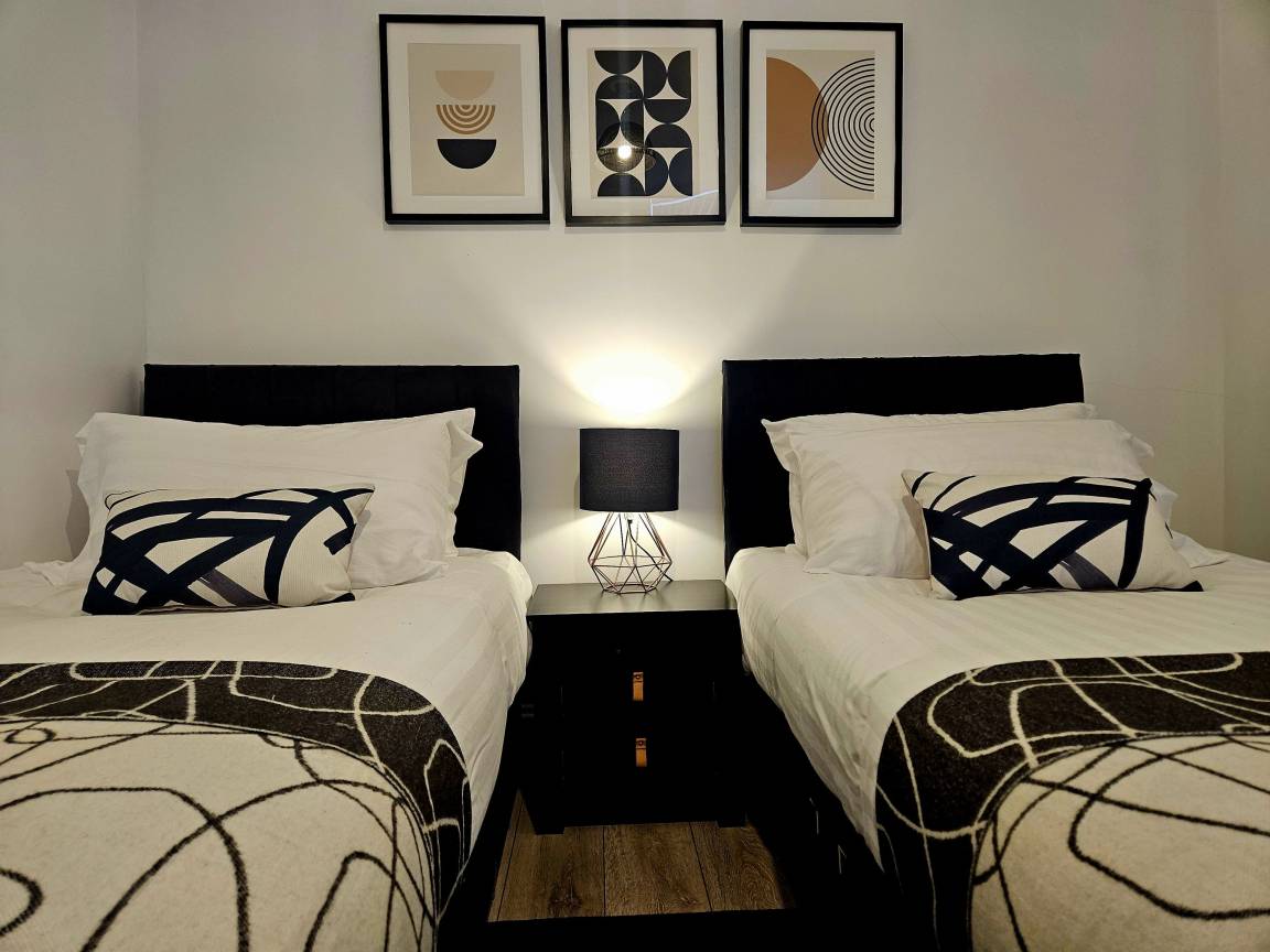 Cottage ∙ 3 Bedrooms ∙ 5 Guests - Wirral