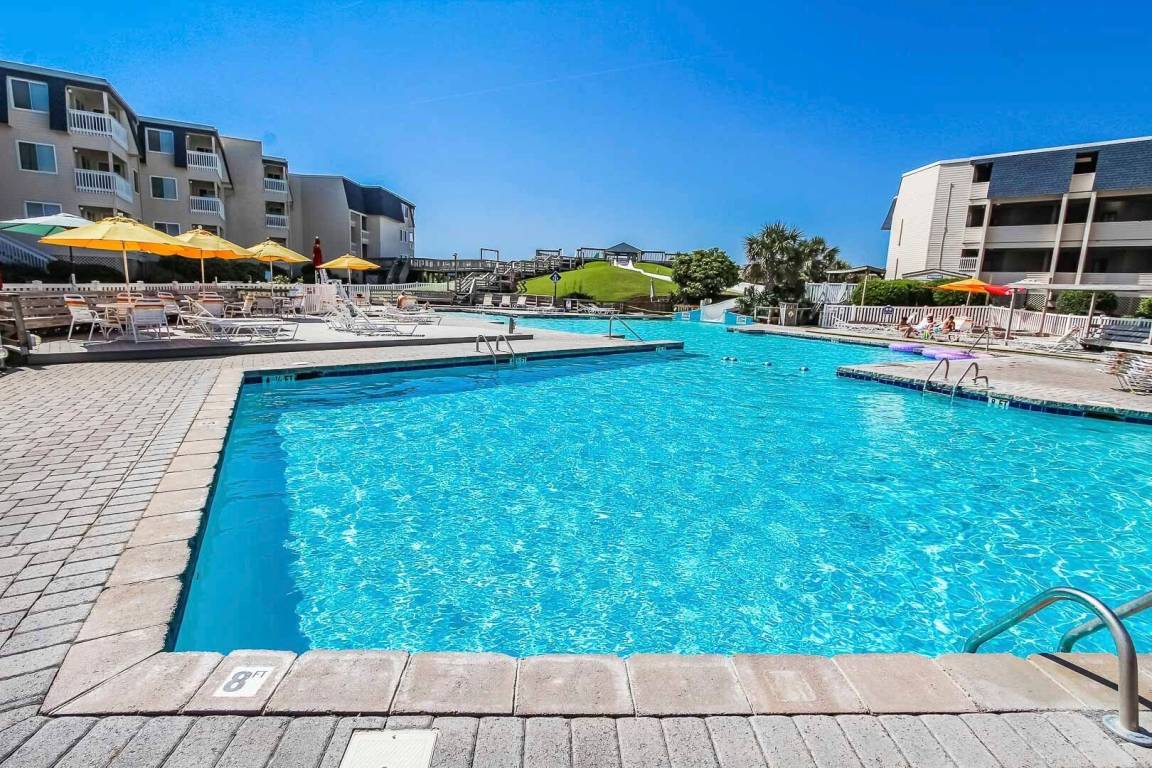 Condo ∙ 3 Bedrooms ∙ 8 Guests - Beaufort