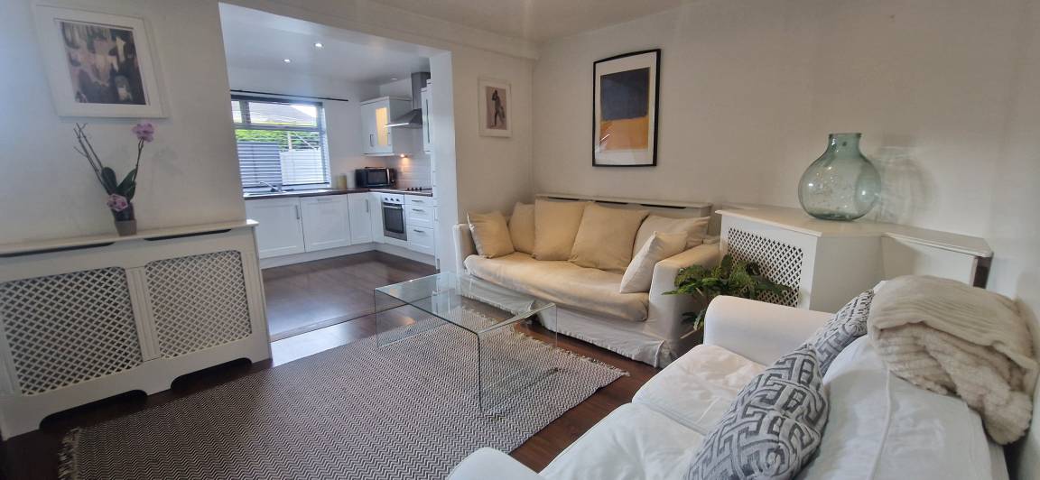 65 M² House ∙ 2 Bedrooms ∙ 4 Guests - Dublin