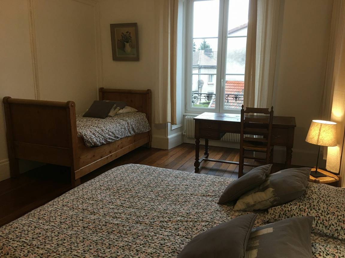 170 M² Appartement ∙ 4 Chambres ∙ 9 Personnes - Toul