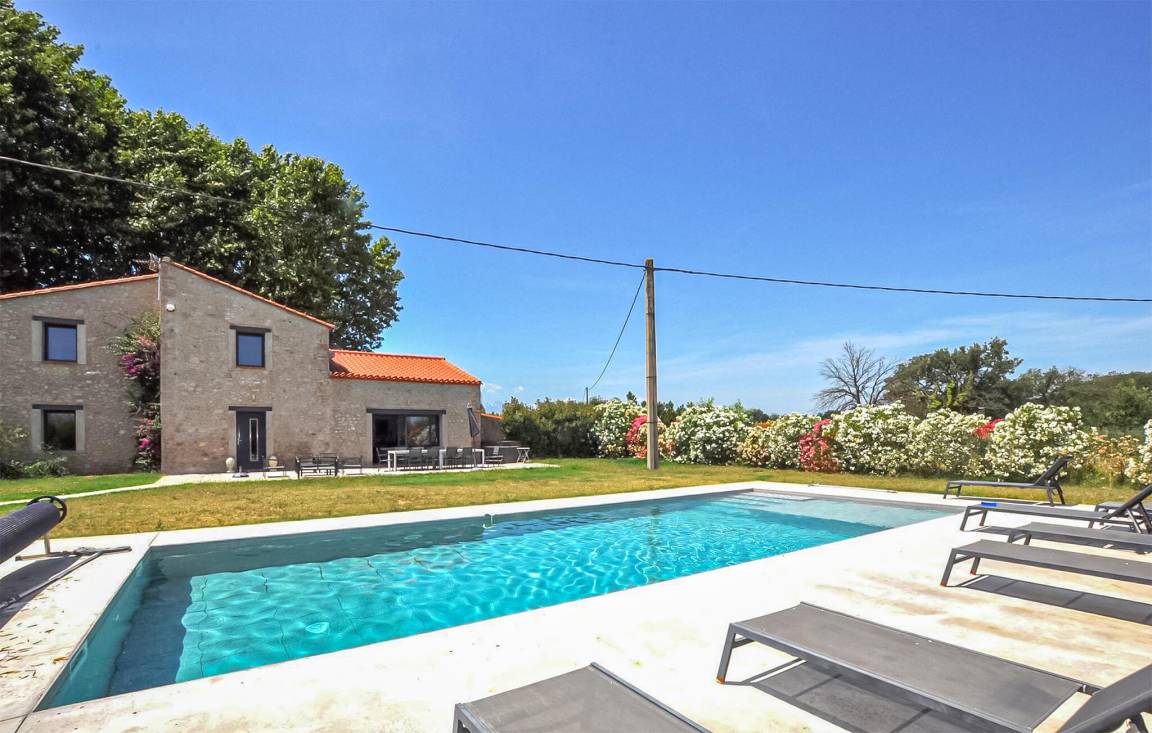 224 M² Maison De Vacances ∙ 4 Chambres ∙ 11 Personnes - Sorède