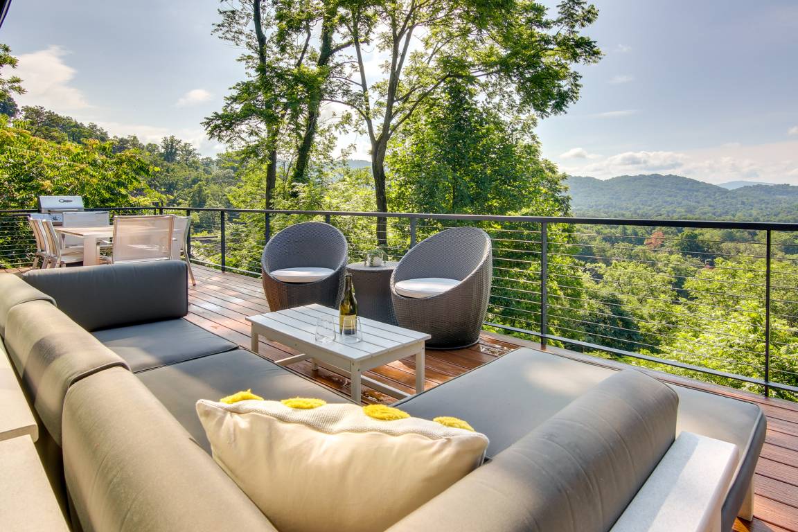 139 M² House ∙ 3 Bedrooms ∙ 6 Guests - Asheville, NC