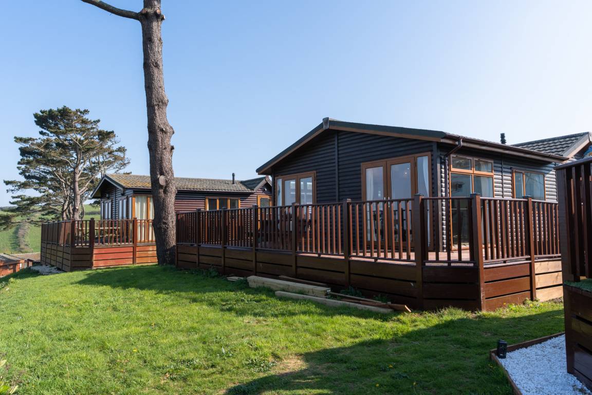 50 M² Chalet ∙ 3 Bedrooms ∙ 6 Guests - Devon