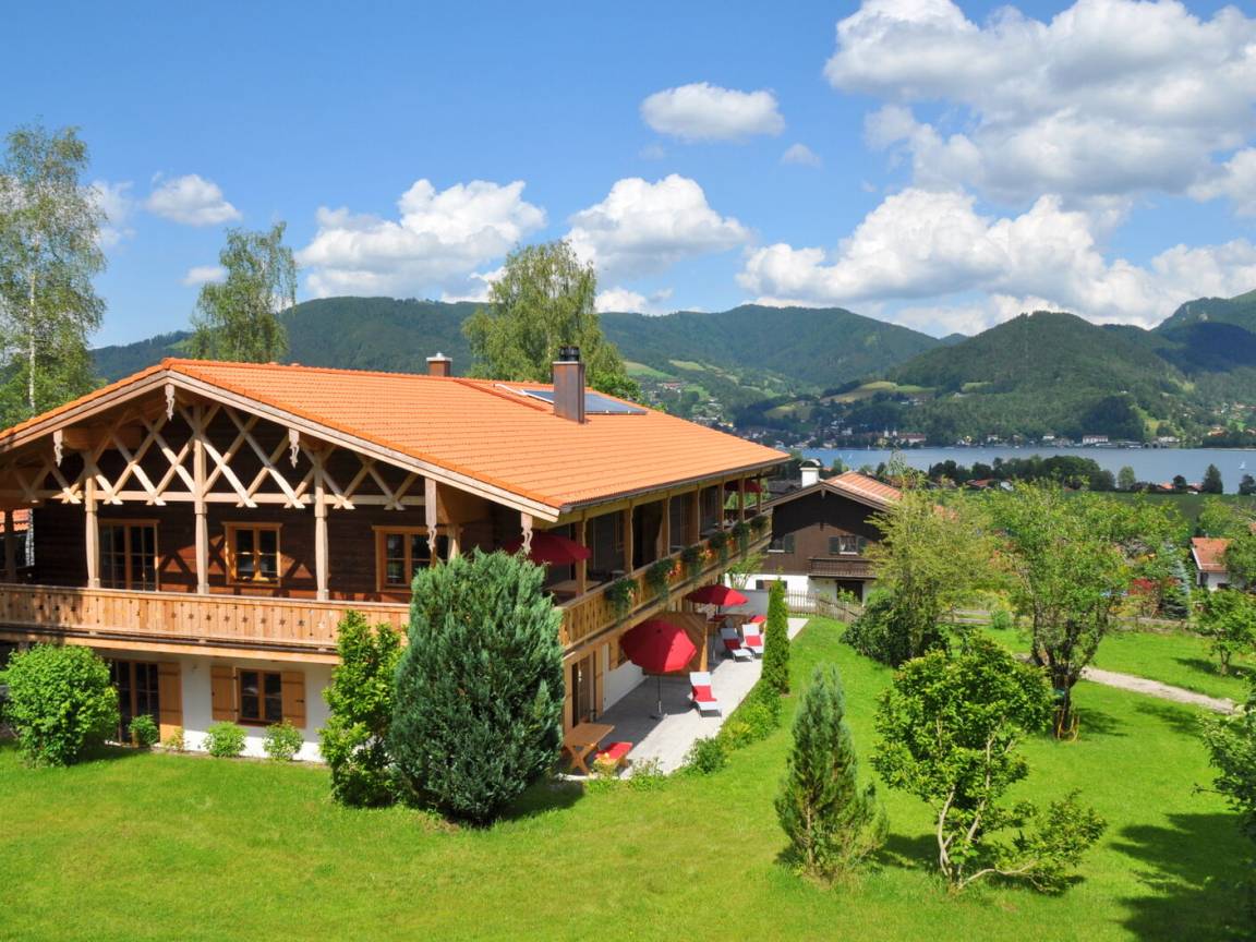 85 M² Chalet ∙ 2 Bedrooms ∙ 5 Guests - Tegernsee