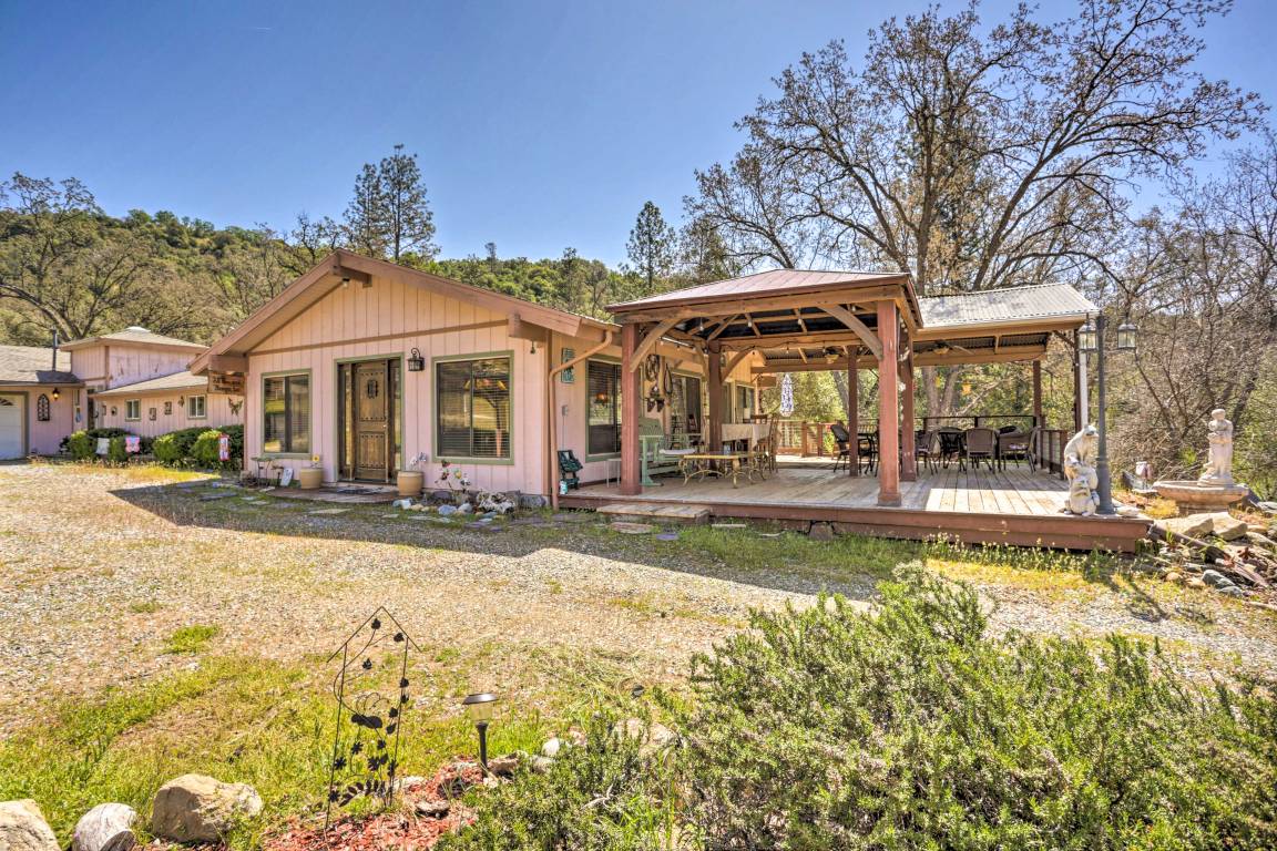 278 M² House ∙ 4 Bedrooms ∙ 12 Guests - Oakhurst, CA