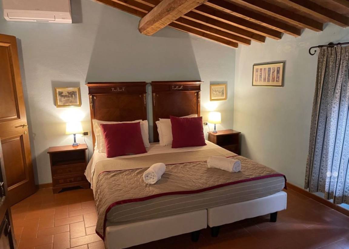 50 M² Hotel ∙ 1 Bedroom ∙ 4 Guests - Castiglione del Lago