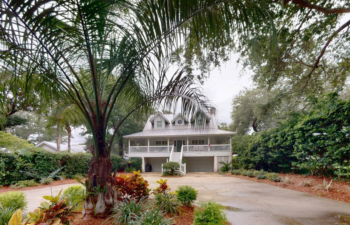 House ∙ 4 Bedrooms ∙ 11 Guests - St. Simons Island, GA