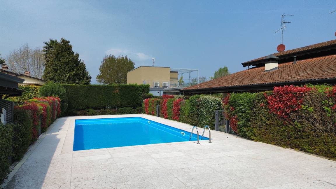 70 M² Chalet ∙ 2 Bedrooms ∙ 5 Guests - Lake Garda