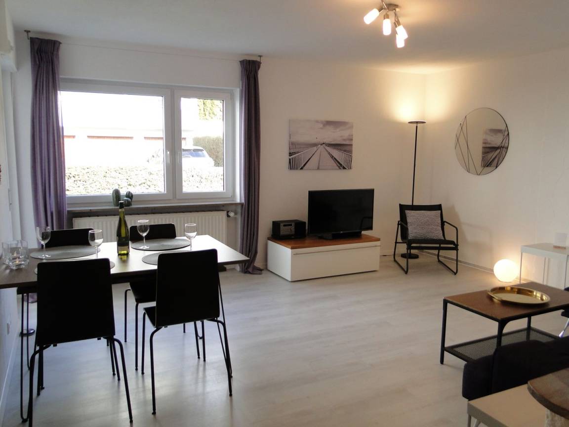 80 M² Ferienwohnung ∙ 2 Schlafzimmer ∙ 5 Gäste - Immenstaad am Bodensee