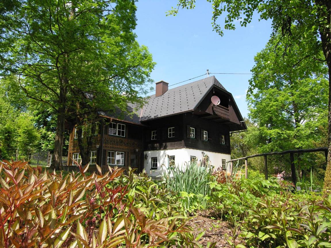 175 M² Ferienhaus ∙ 4 Schlafzimmer ∙ 8 Gäste - Hallstatt