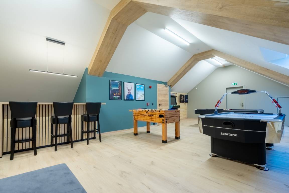 Gîte ∙ 5 Chambres ∙ 24 Personnes - Belgique