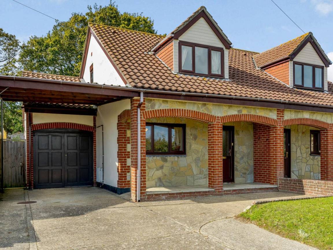 Cottage ∙ 2 Bedrooms ∙ 4 Guests - Lymington