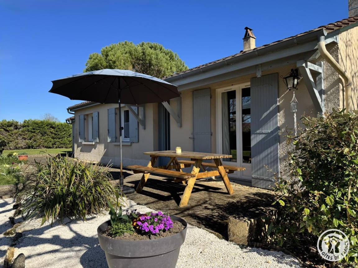75 M² Gîte ∙ 2 Chambres ∙ 4 Personnes - Dordogne