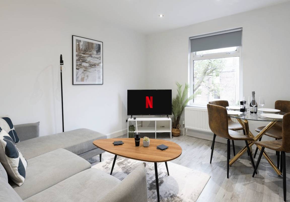 35 M² Apartment ∙ 2 Bedrooms ∙ 4 Guests - Preston
