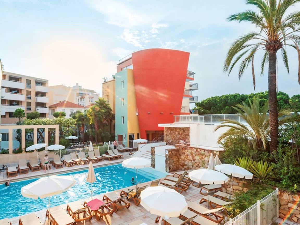 27 M² Appartement ∙ 1 Chambre ∙ 4 Personnes - Antibes