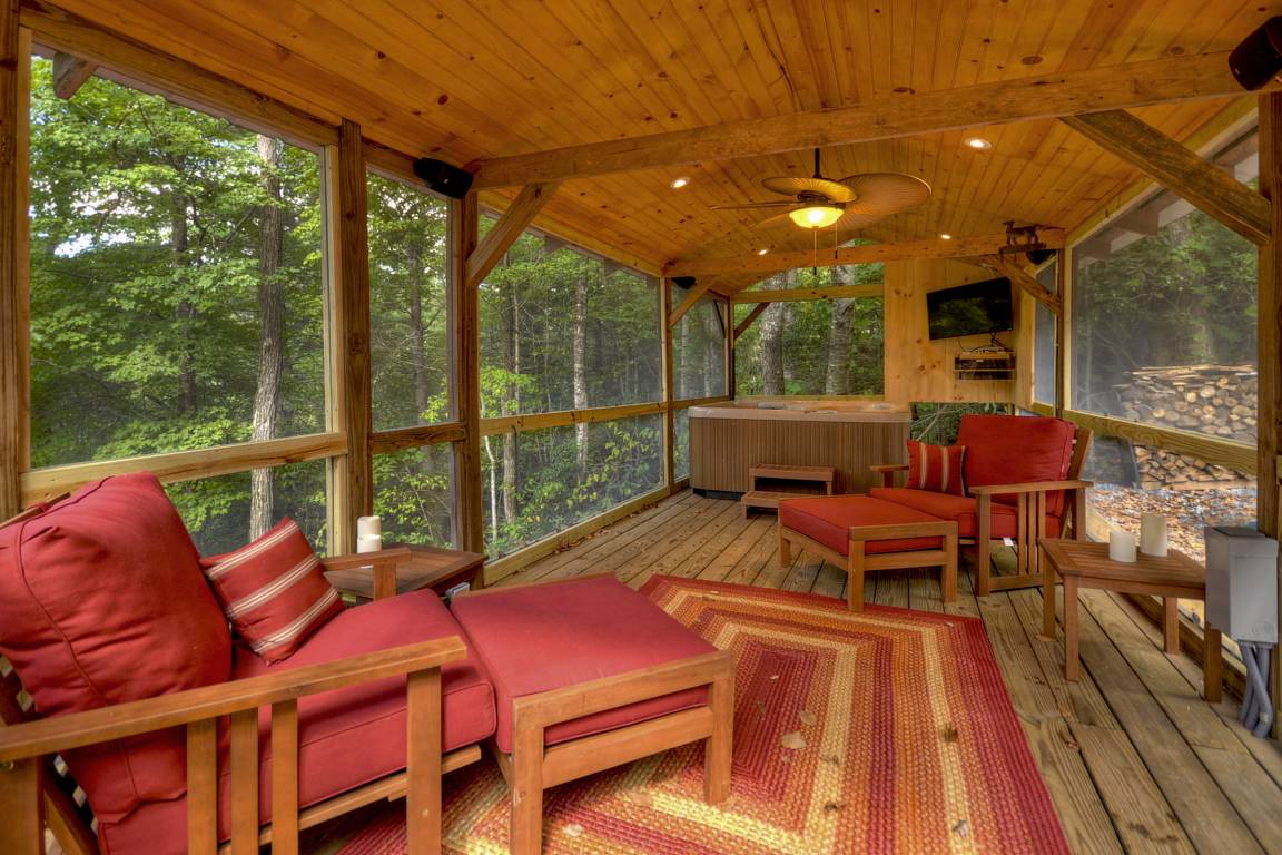 107 M² Cabin ∙ 3 Bedrooms ∙ 6 Guests - Blue Ridge, GA