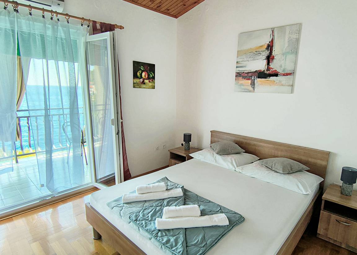 68 M² Appartement ∙ 4 Chambres ∙ 8 Personnes - Primošten