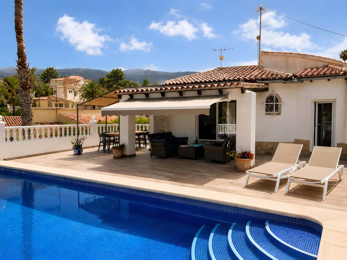 120 M² Villa ∙ 3 Habitaciones ∙ 6 Huéspedes - Calpe
