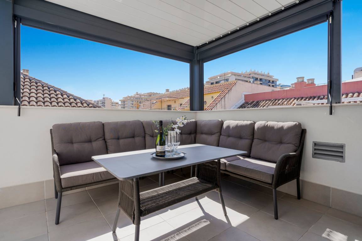 77 M² Appartement ∙ 2 Slaapkamers ∙ 4 Gasten - Fuengirola