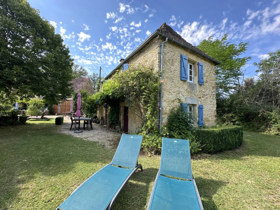 Ferienhaus ∙ 2 Schlafzimmer ∙ 6 Gäste - Gourdon