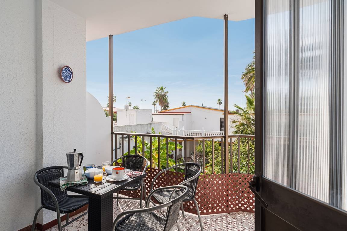 70 M² Apartamento ∙ 3 Habitaciones ∙ 6 Huéspedes - Conil de la Frontera