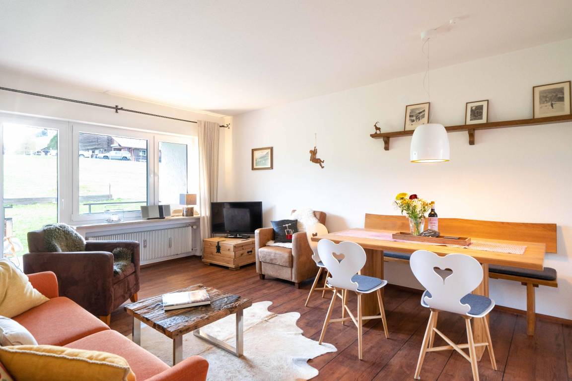 60 M² Ferienwohnung ∙ 2 Schlafzimmer ∙ 4 Gäste - Riezlern