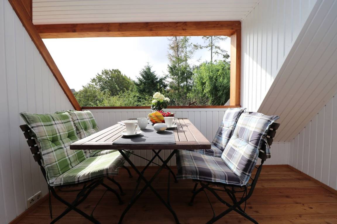 80 M² Ferienwohnung ∙ 2 Schlafzimmer ∙ 4 Gäste - Ahrenshoop