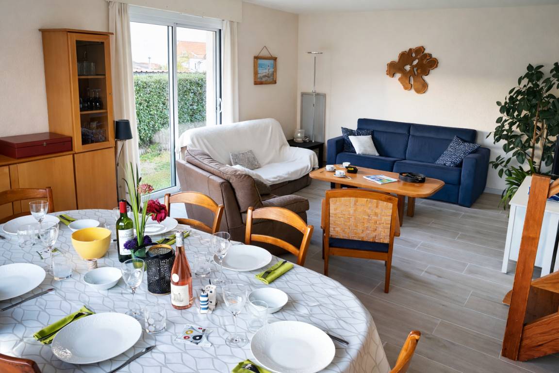 100 M² Maison De Vacances ∙ 3 Chambres ∙ 8 Personnes - Challans