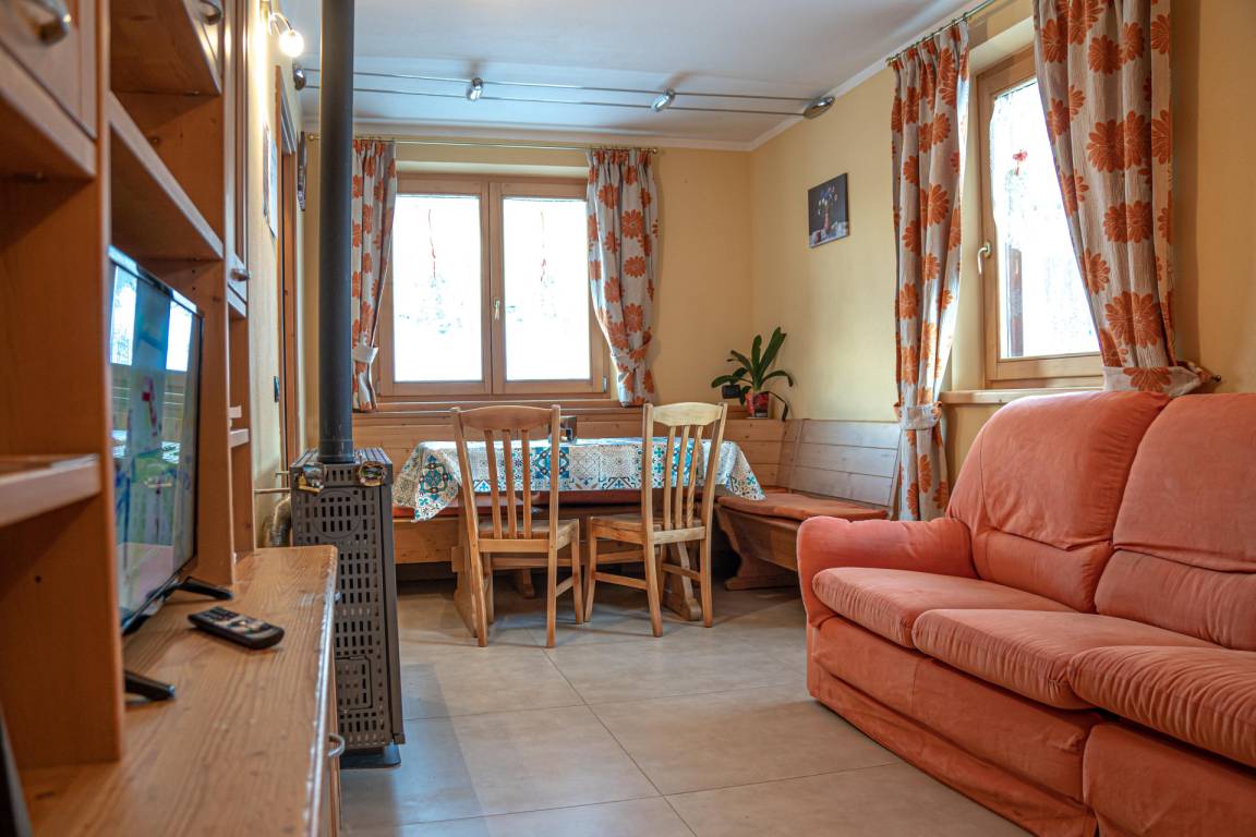 60 M² Appartamento Vacanza ∙ 2 Camere Da Letto ∙ 4 Ospiti - Livigno