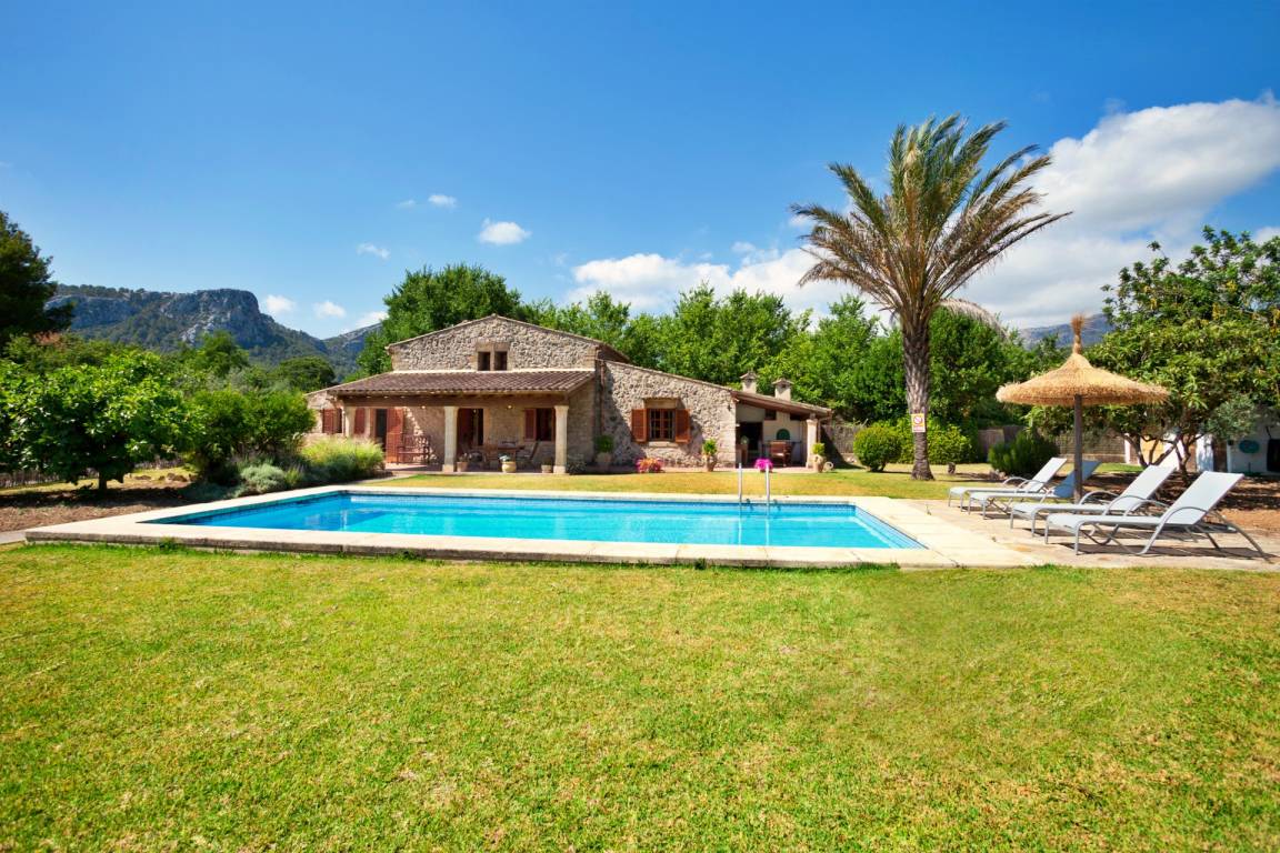 247 M² House ∙ 2 Bedrooms ∙ 4 Guests - Pollença