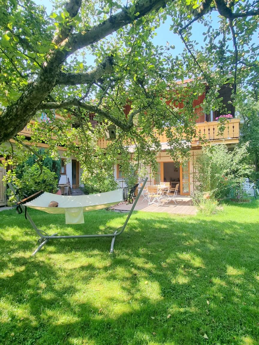 52 M² Ferienwohnung ∙ 1 Schlafzimmer ∙ 2 Gäste - Chiemsee