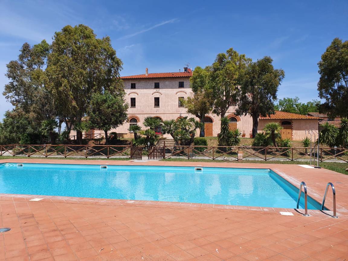 75 M² Appartement ∙ 1 Slaapkamer ∙ 4 Gasten - Follonica